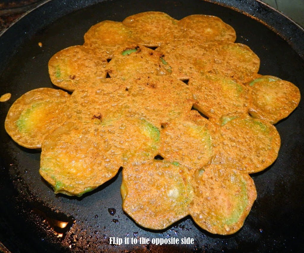 Heerekayi Dose /Heerekayi Pathrode /Ridgegourd spicy dosa | Geeths Dawath