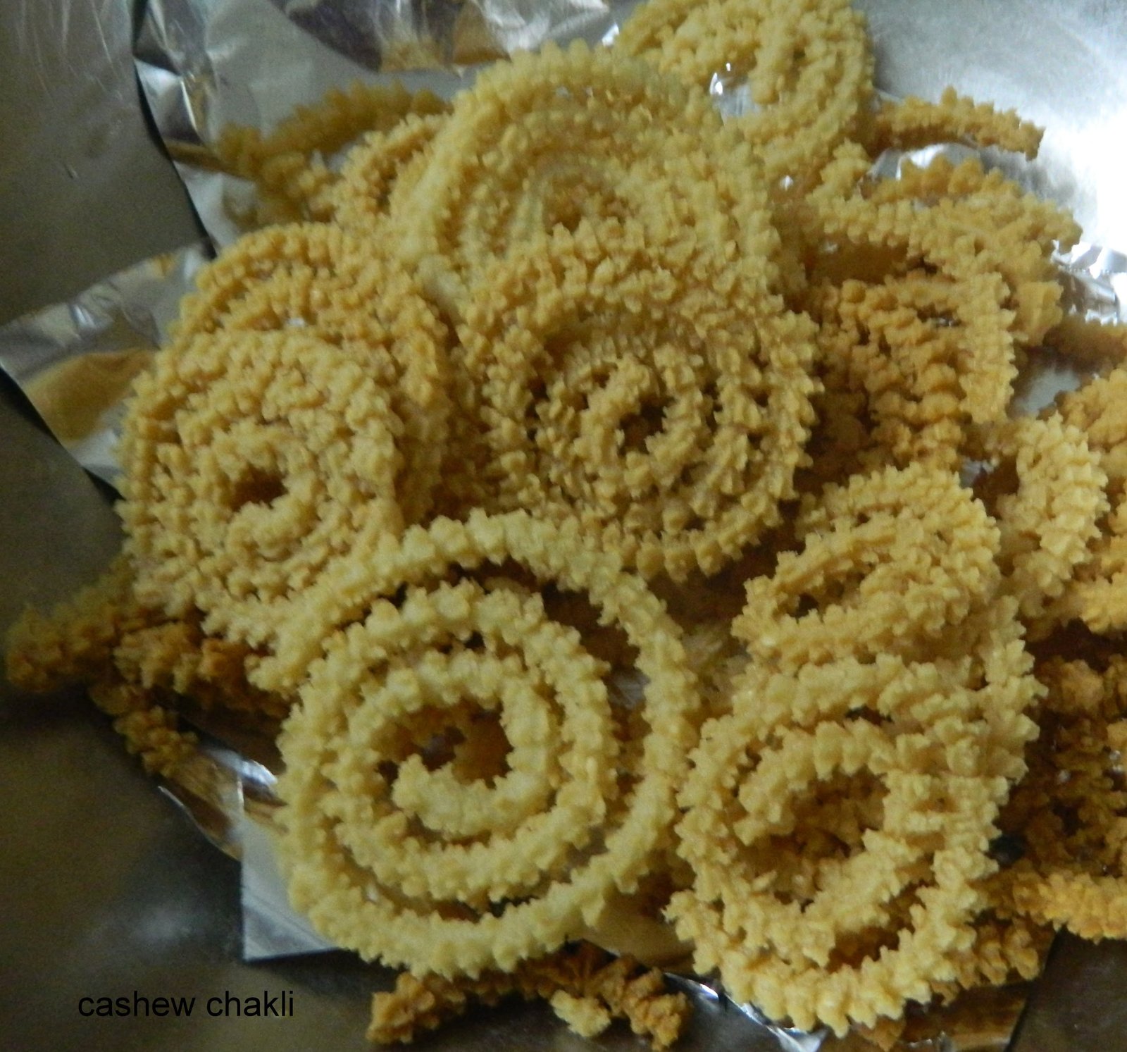 Cashew chakli / Mundhiri murukku ,Diwali special | Geeths Dawath