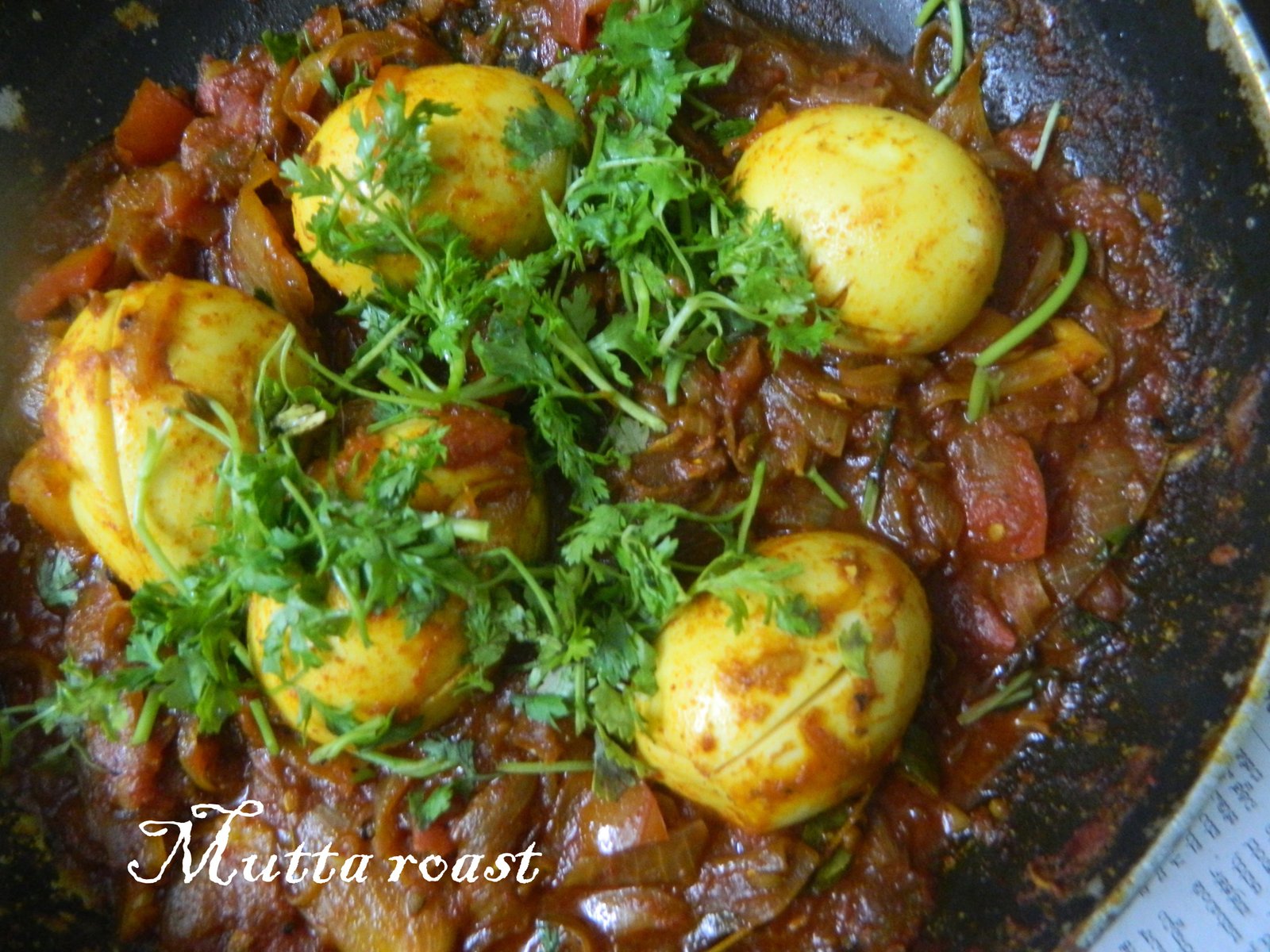 Mutta roast / Kerala egg roast | Geeths Dawath